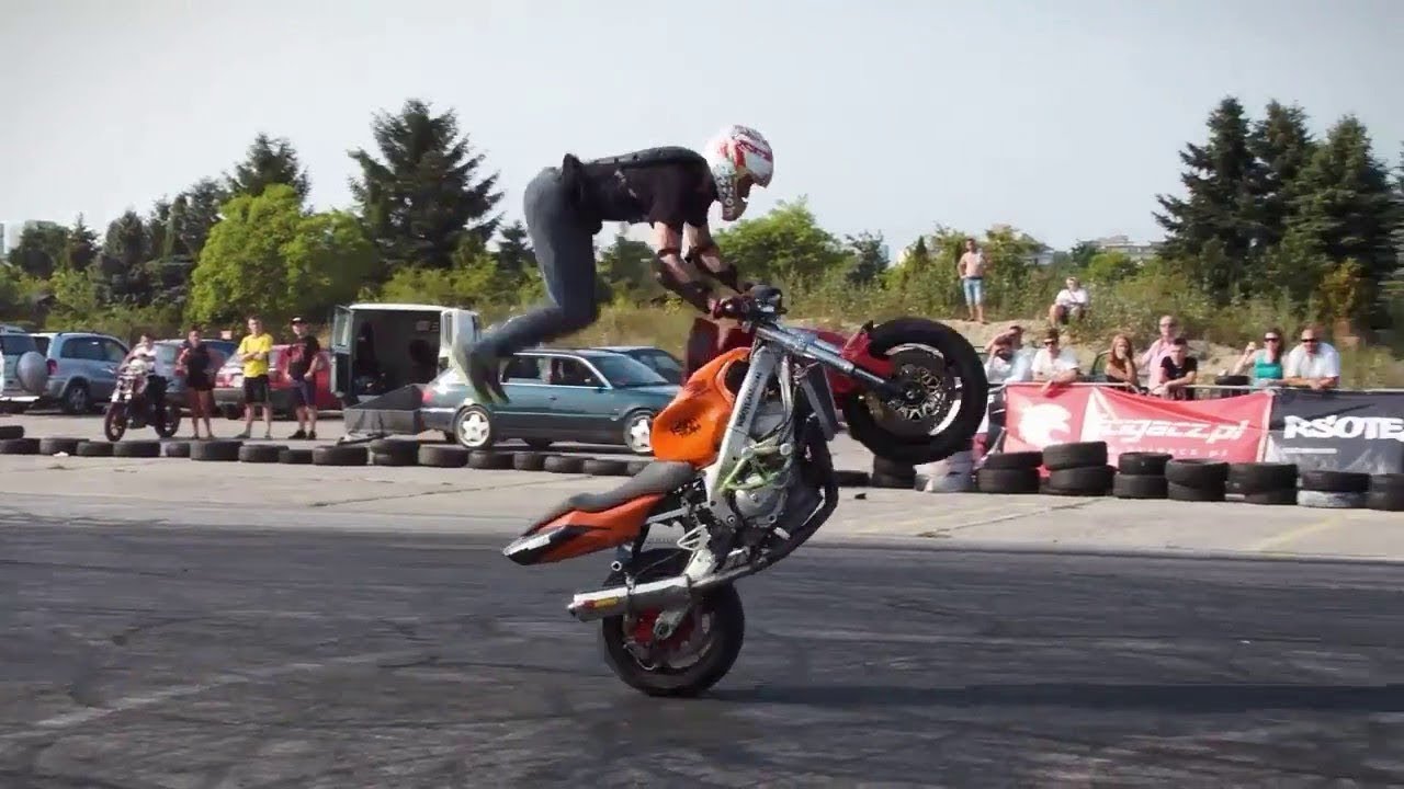 He Is Crazy Rider Adnan07 | KTM Duke 390 Stunts | Wheelie boy Adnan07 ...