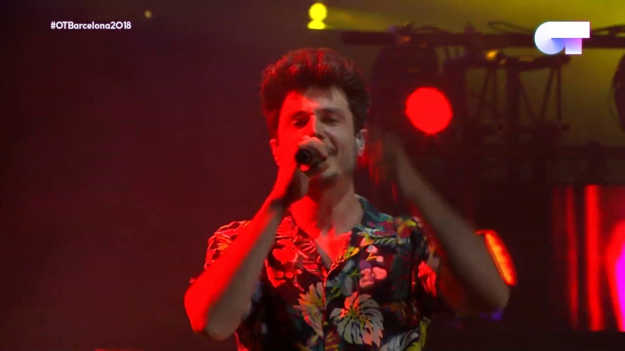 COM UNA LLUNA A L’AIGUA - MIKI | CONCIERTO BARCELONA 31 MAYO | OT 2018 ...