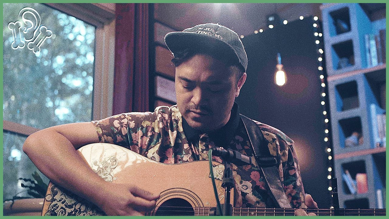 Michael Carnes | "Hiatus" | Ear Bonez Session - YouTube