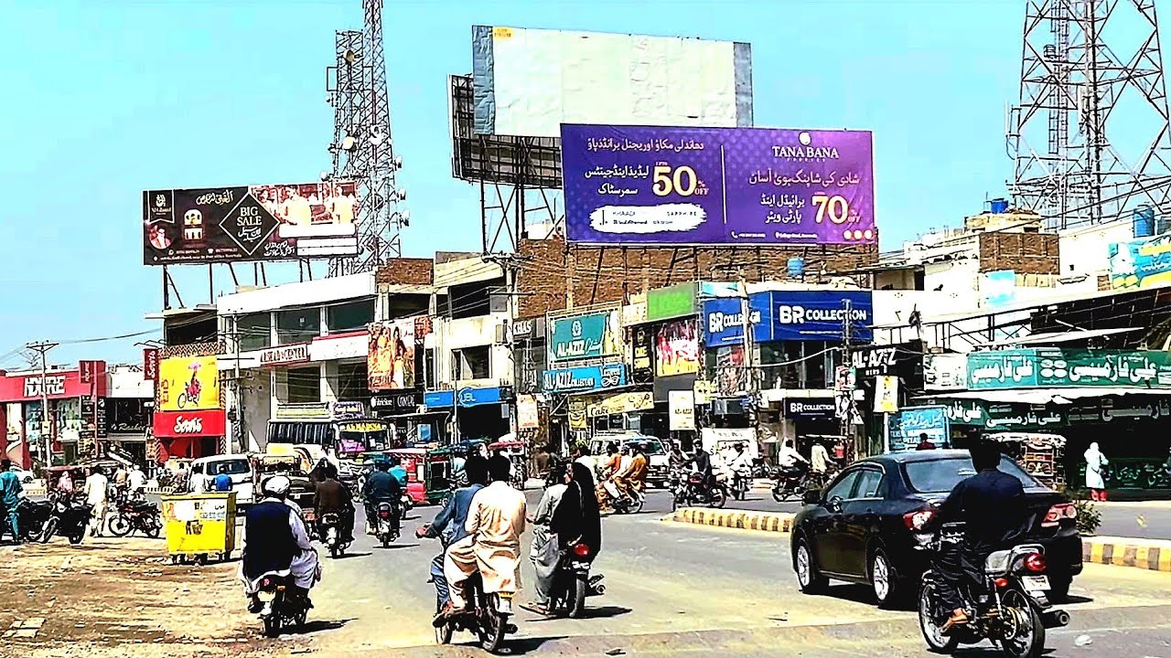 Pakistan 🇵🇰 Burewala City Walk Tour || Streets Walking in Burewala City ...