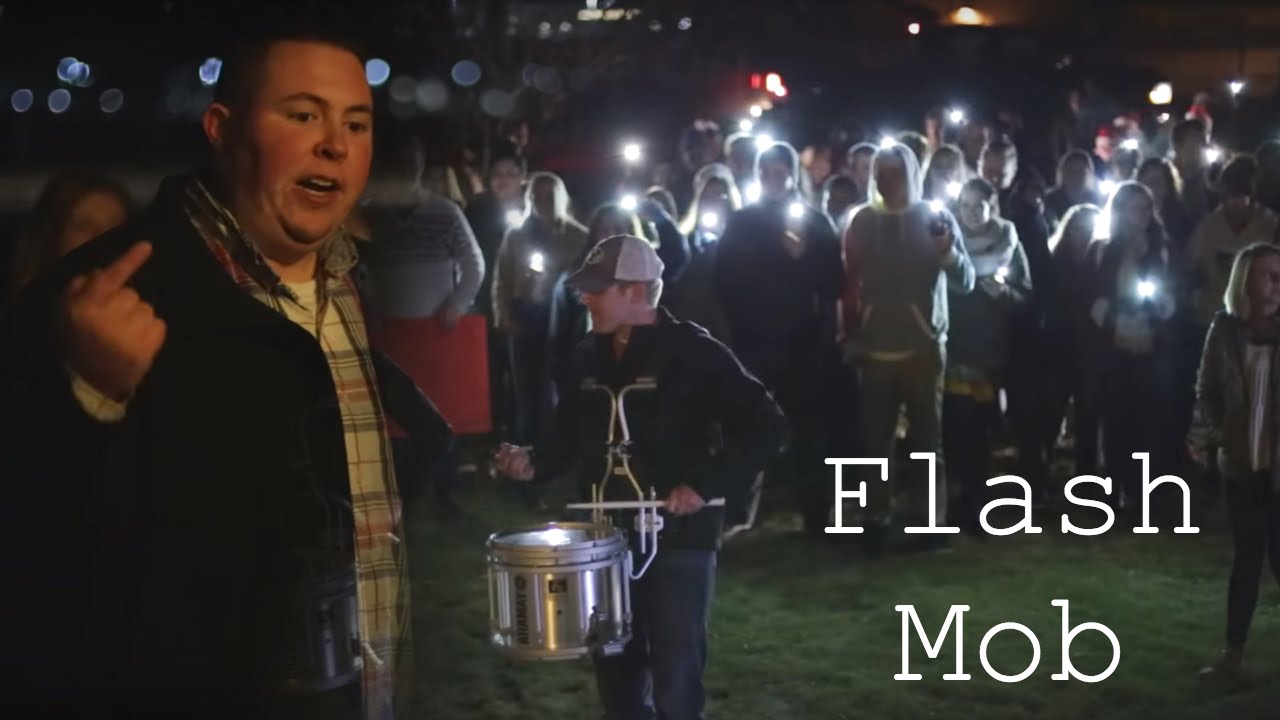 Official Christmas Caroling FLASH MOB - YouTube