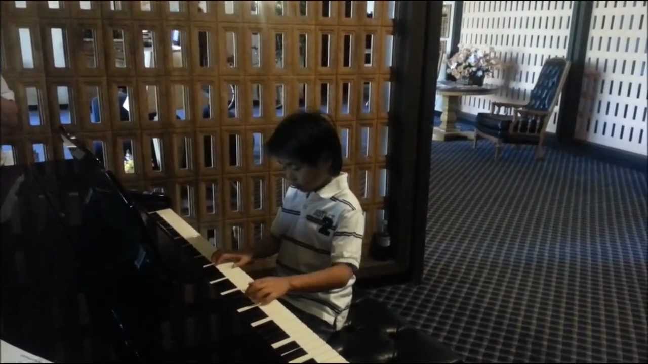 7 Year Old Plays For Seniors YouTube 7-year-old-plays-for-seniors-youtube