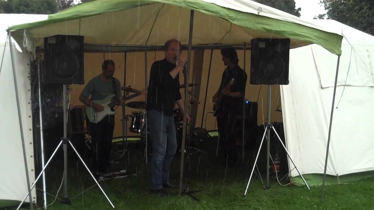 The big fish band. 2468 motorway TRB cover. - YouTube