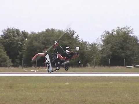 Ron Awad flying his Dominator gyroplane at Bensen Days 2010 - YouTube