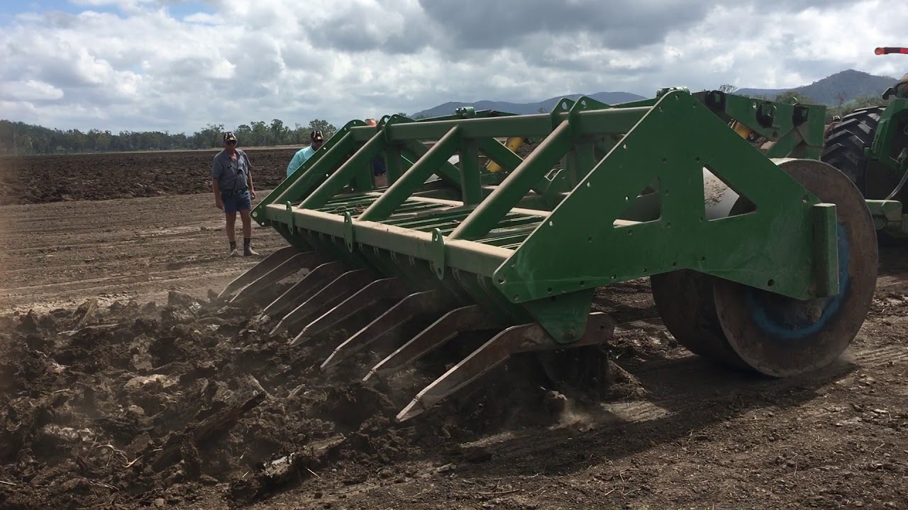 WALPECO - HODGE Stick Rake Subsoiler Sugar Cane - YouTube
