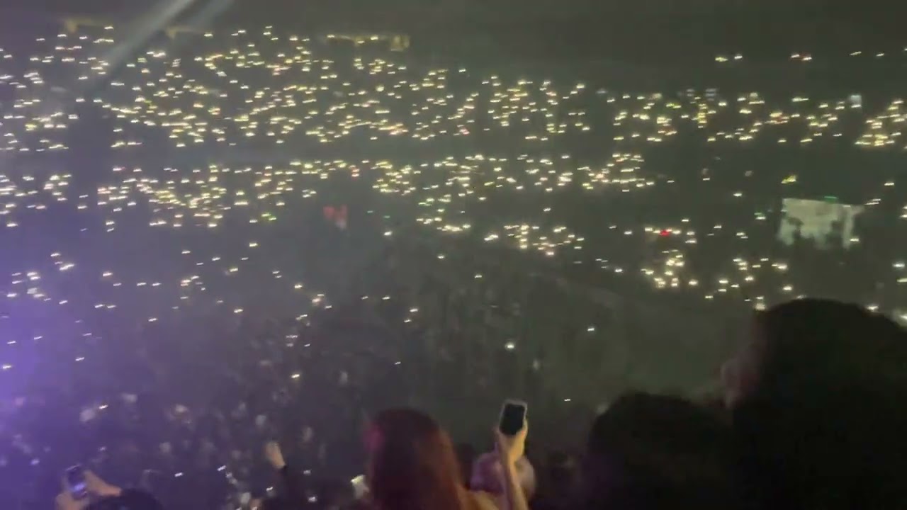 Måneskin Vent’anni Movistar Arena Chile - YouTube