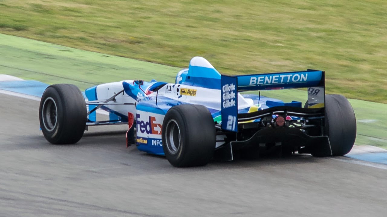 Boss GP 2018 Hockenheimring - F1 V10 Sound, GP2 & World Series - YouTube