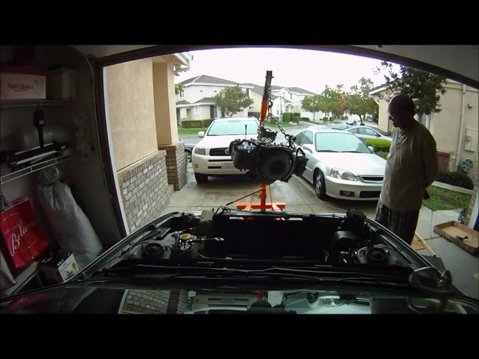 Subaru EJ22 engine install - YouTube