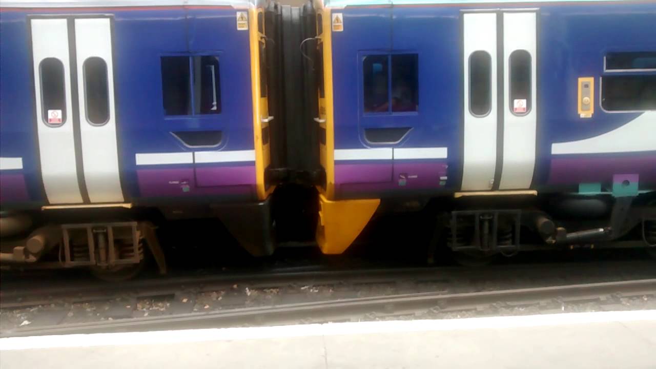 Northern Rail 158's coupling up - YouTube