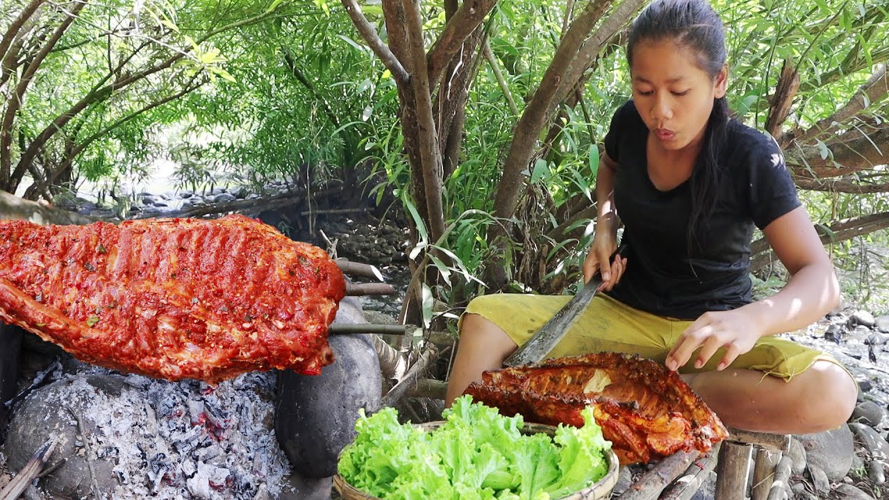 Survival cooking in the rainforest: Pork ribs Salad Grilled Spicy with ...