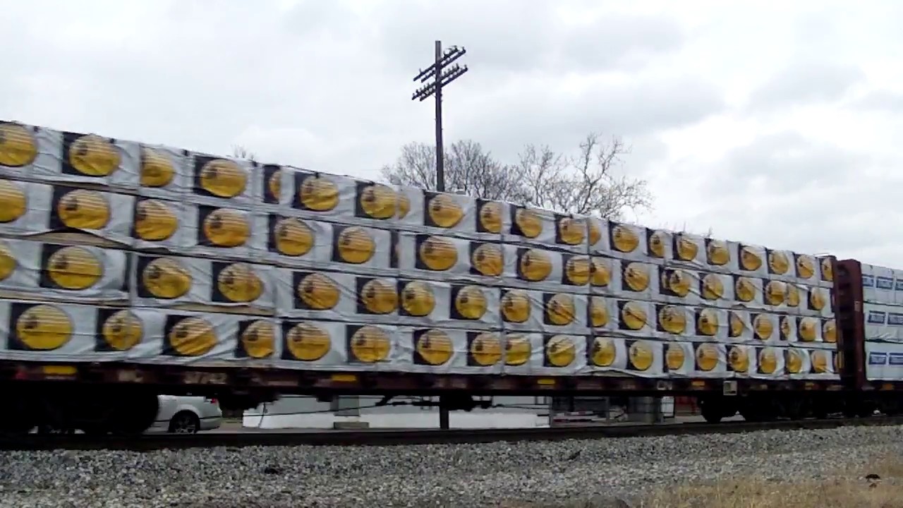 NS 143 @ LOGANSPORT, IN 11 30 14 NS 2648 NS 9099 NS 8778 - YouTube