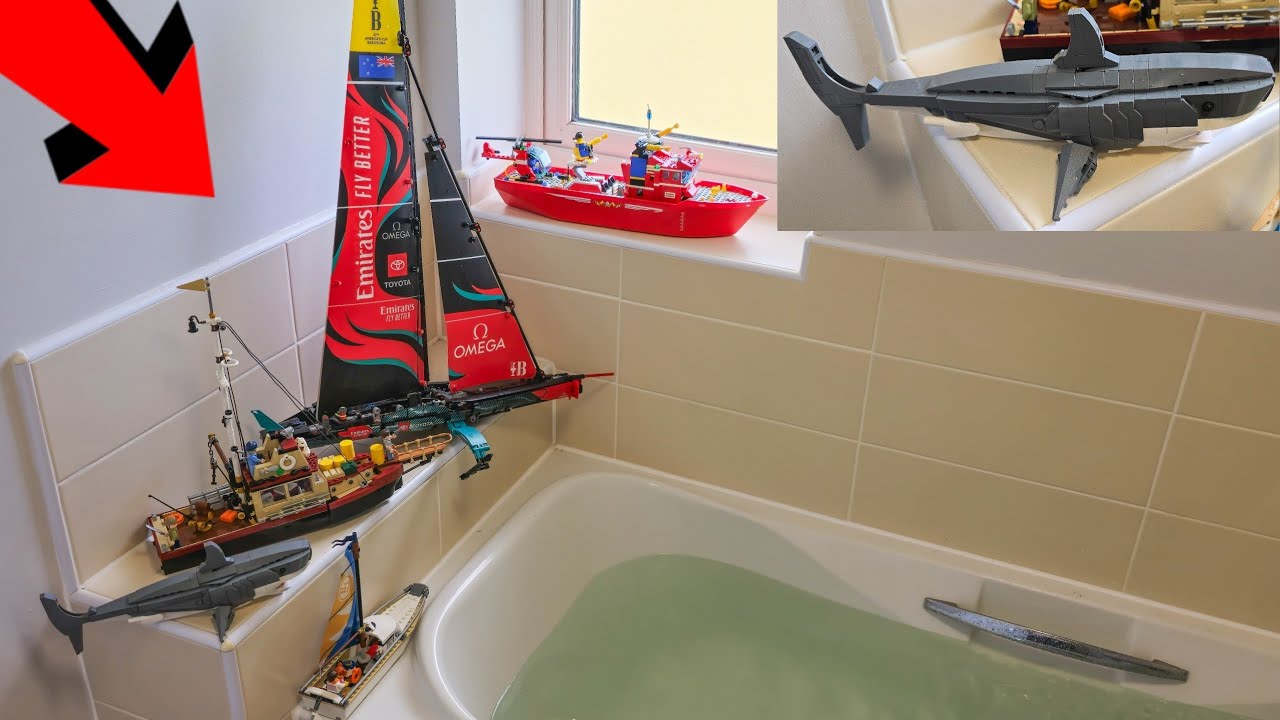 DO LEGO BOATS FLOAT ??? | JAWS EDITION | - YouTube