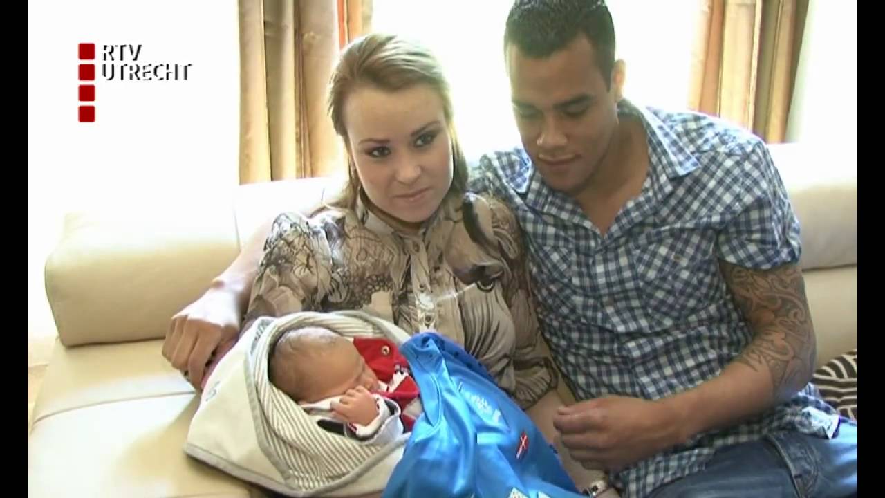 'Papa' Michel Vorm weer snel naar Zuid-Afrika - YouTube