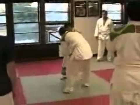 Wrist Control Setup to Low Single Leg Takedown - Brazilian Jiu Jitsu ...
