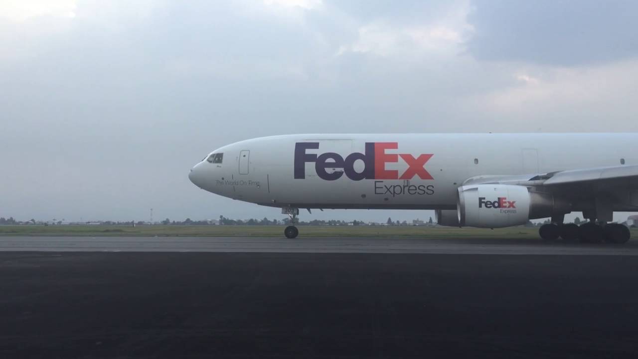 DC10 FEDEX TLC MMTO Toluca - YouTube