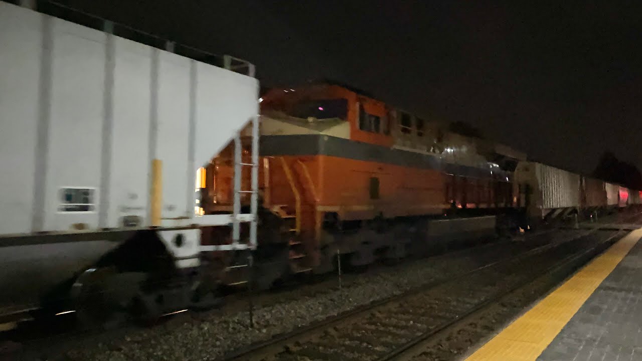 NS Interstate unit as mid DPU on 470 at Deerfield! - YouTube