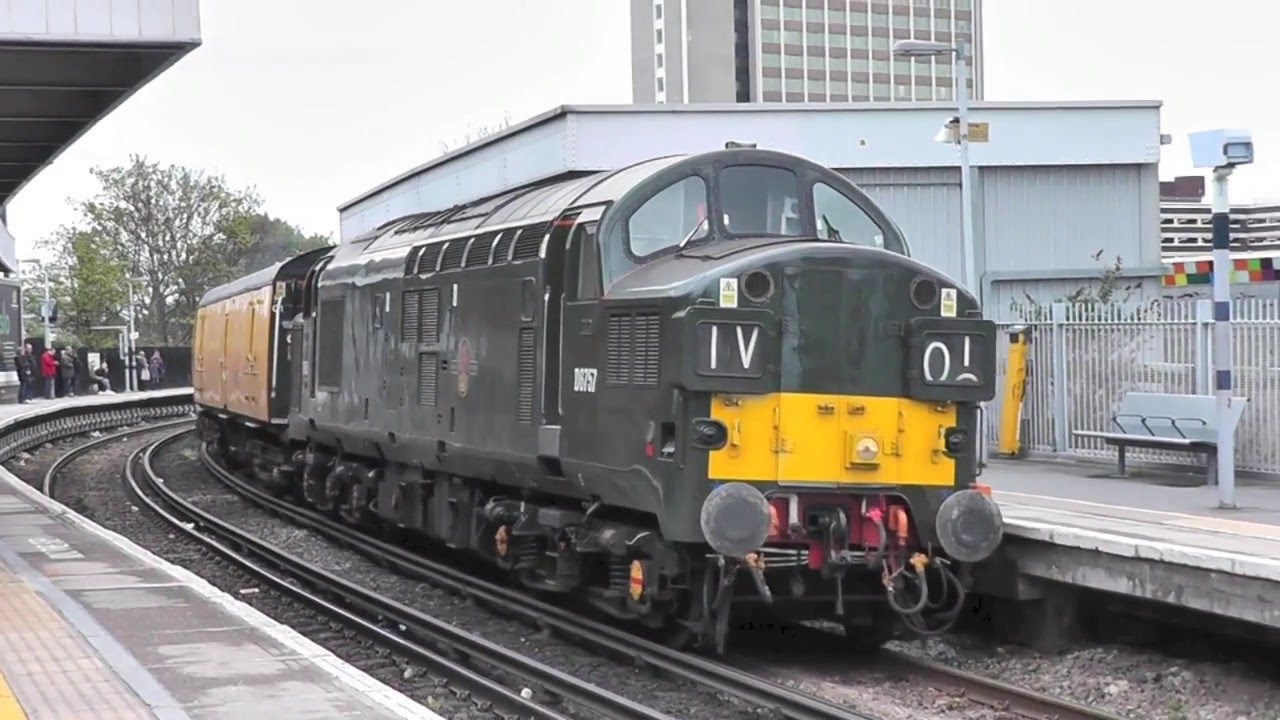 Class 37 057 (D6757) passing through Lewisham 24 April 2016 - YouTube