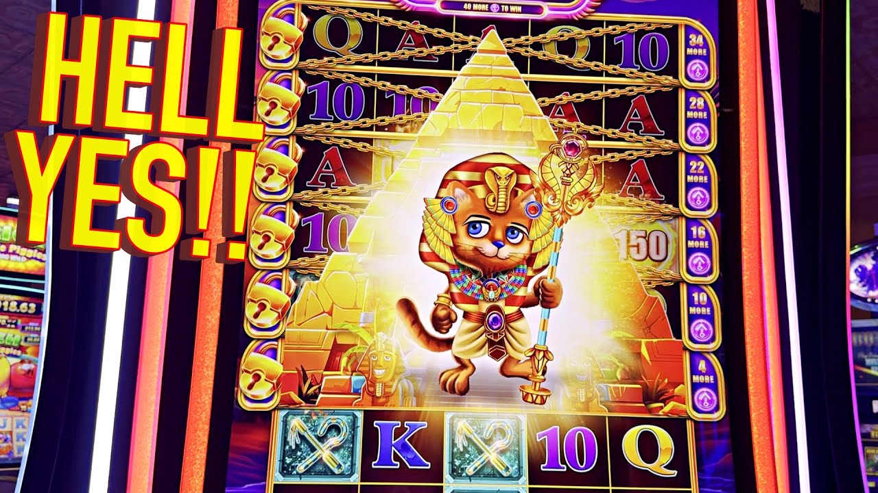 I Tried A New Slot Machine And It Was AWESOME! - YouTube