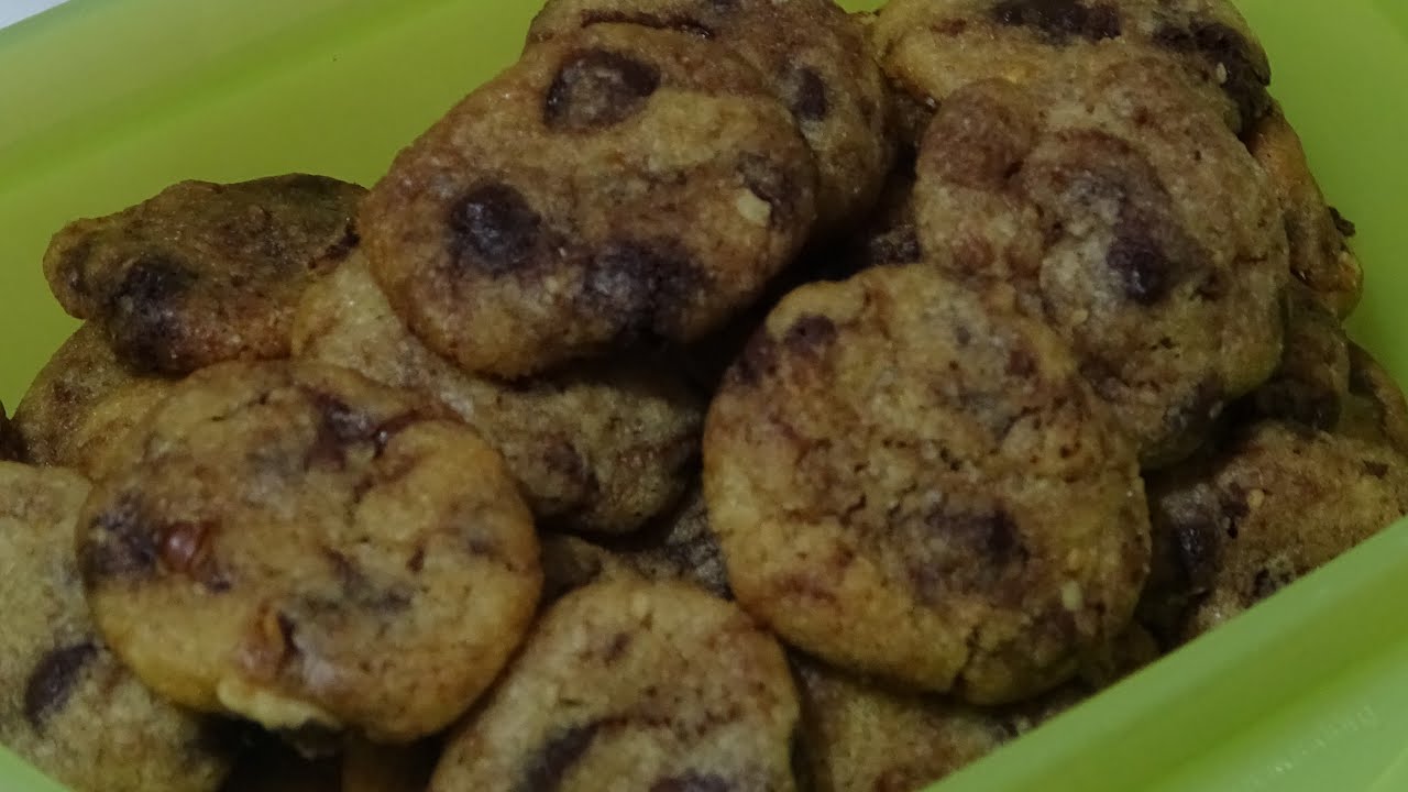 CHOCOLATE CHIP COOKIES ~ sekali dudok jk dah abis! - YouTube