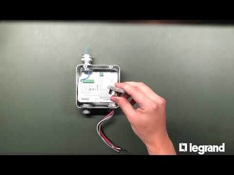 Chicago Plenum DLM Wireless Dimming Room Controller - YouTube