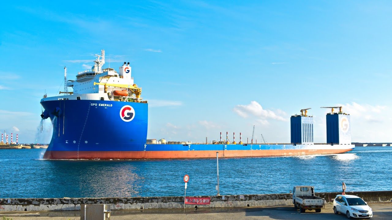 潛舉式甲板重載船 GPO綠寶石 《GPO EMERALD》第三次海試（進港） - YouTube