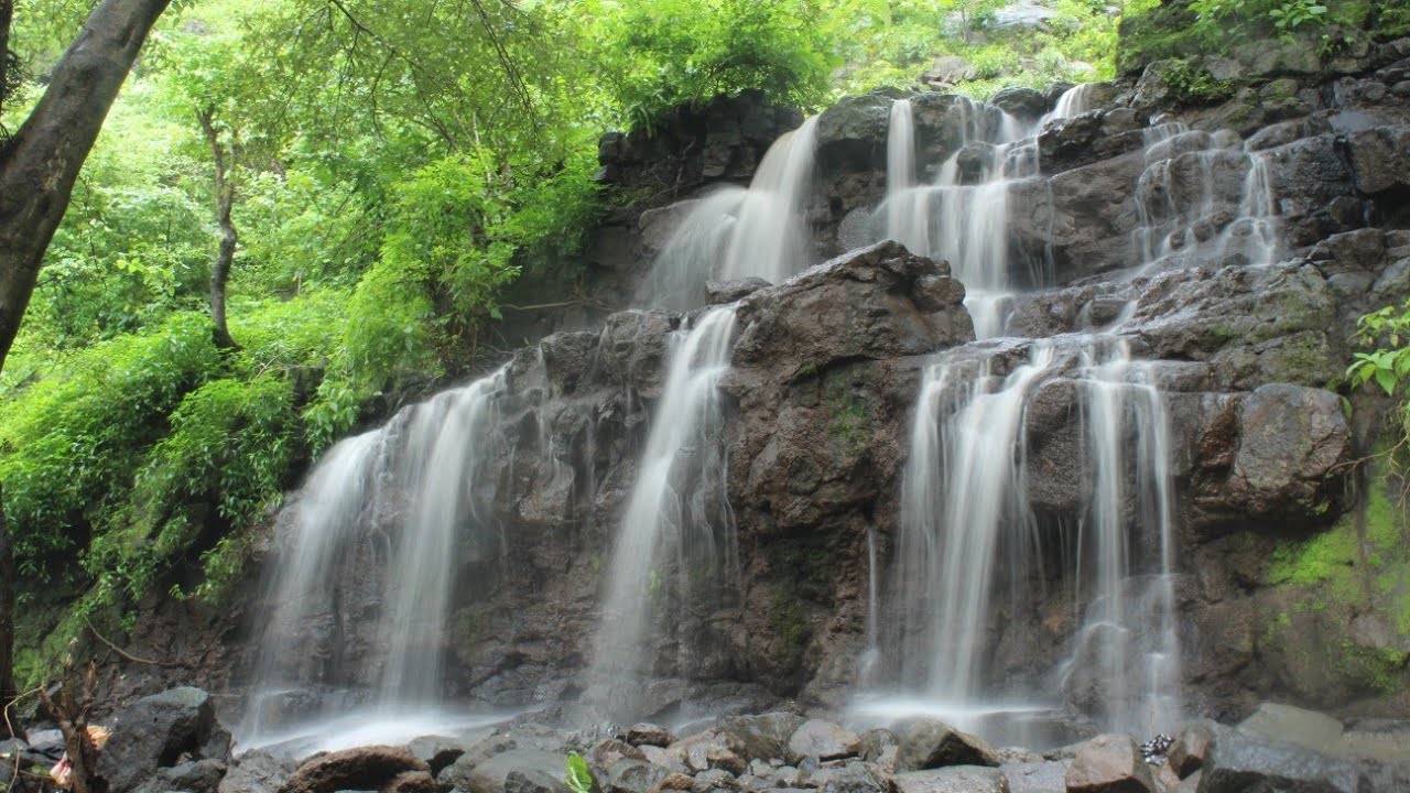 Vangan waterfalls, || વાંસદા || સ્થાનિક નામ આંકડા ધોધ - YouTube