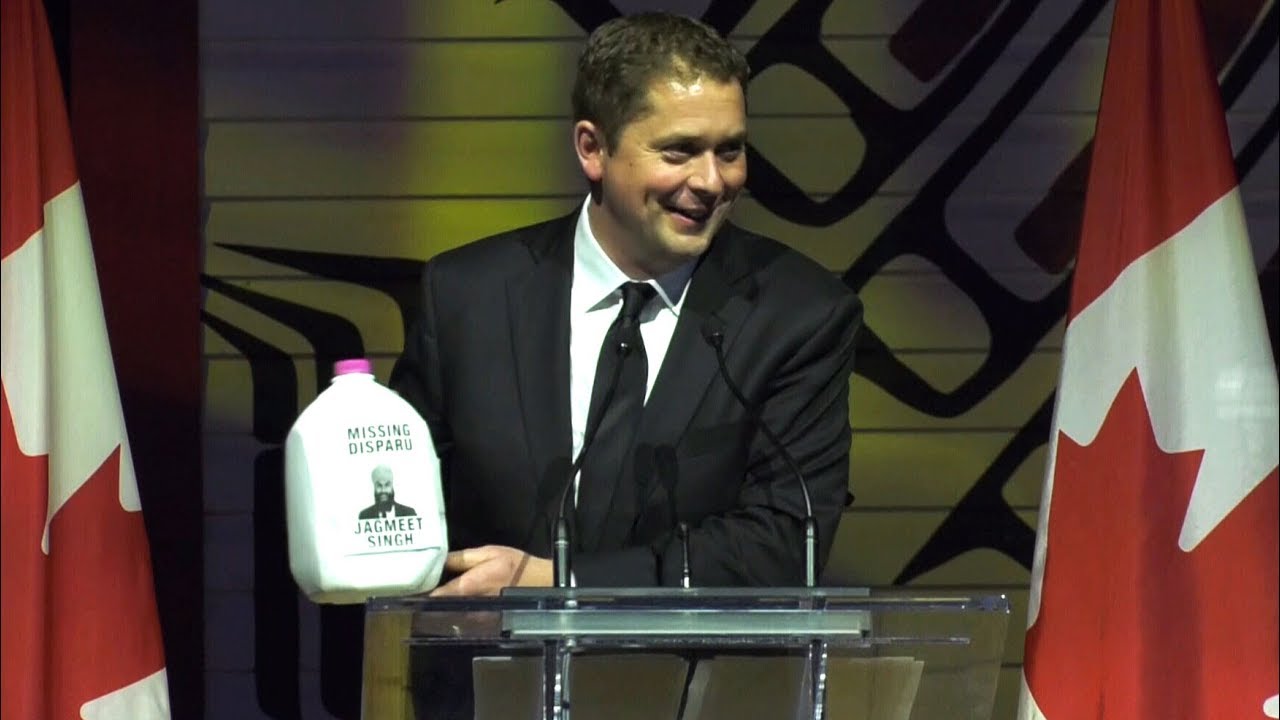 Scheer pays tribute to his plaid shirt during press gallery dinner ...