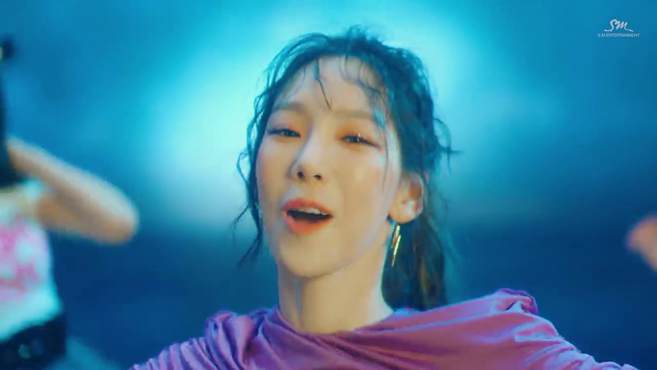 SNSD Holiday MV (Girls Generation) - YouTube