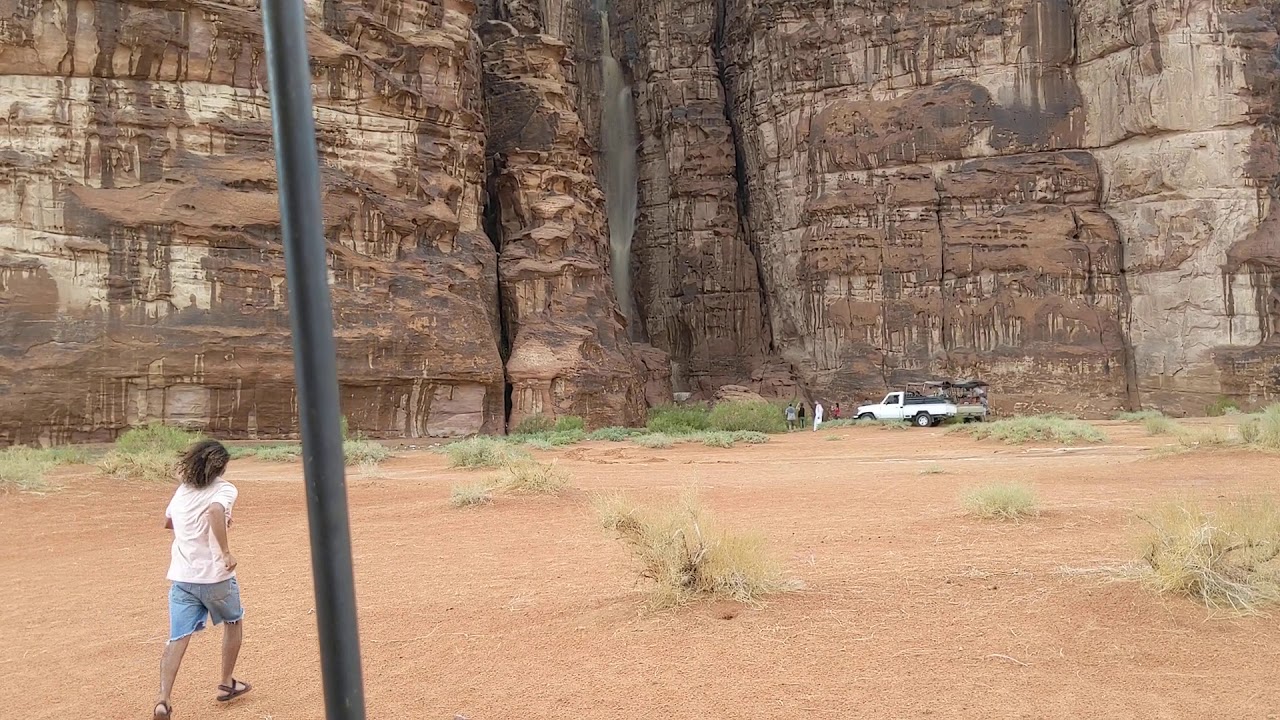 Flash Flood Wadi Rum Jordan October 2019 - YouTube