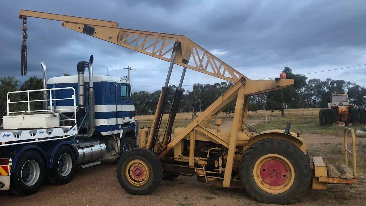 1960’s Cranvel Crane fuel system repair, Fordson Super Major - YouTube