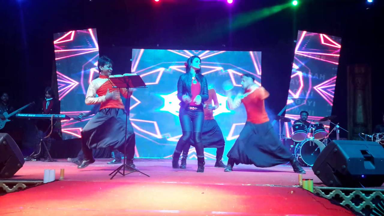 Anjusha sharma singing "Ghagra" HD video || Rekha bhardwaj || Vishal ...