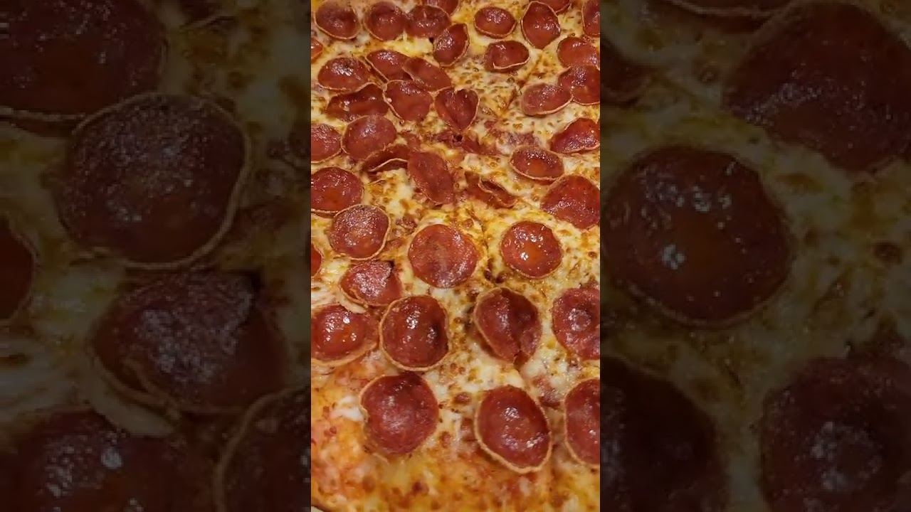 Little Caesars Fanceroni Pepperoni Pizza For Dinner #shorts - YouTube
