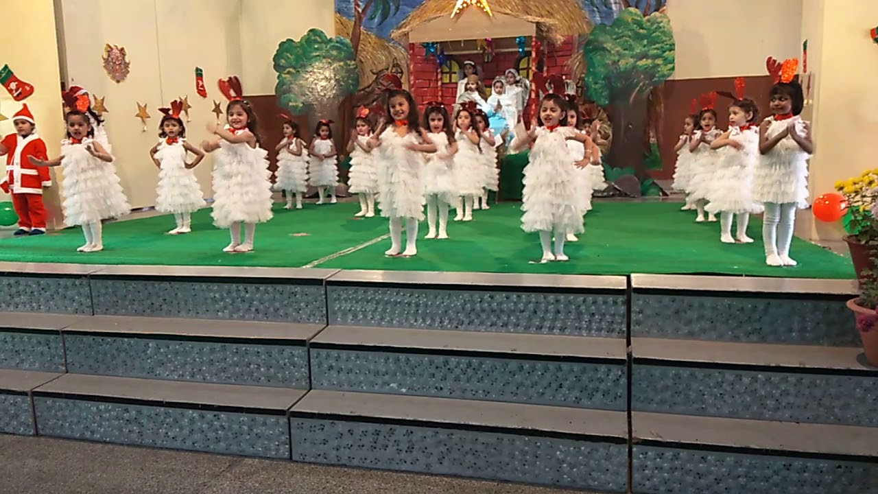Tiny tots performed Christmas makes me sing dance by shs school,asr ...