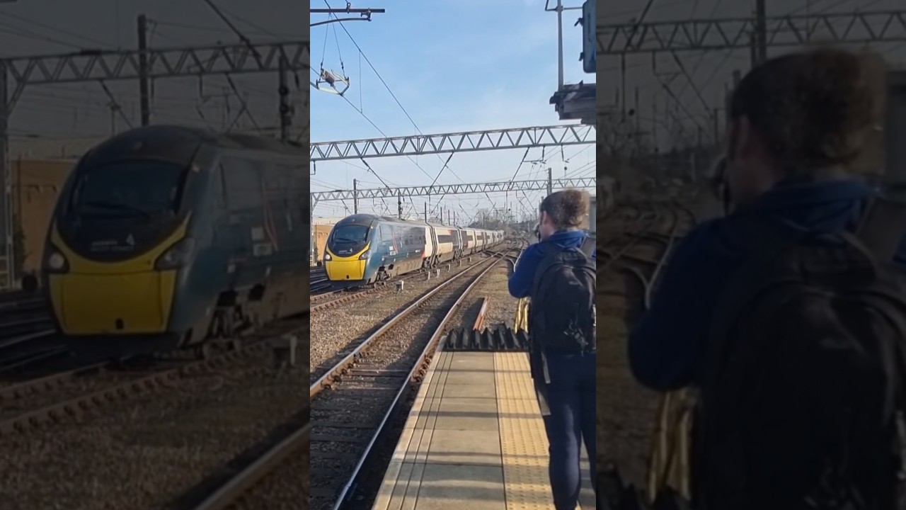 Avanti West Coast Class 390 Pendilino No.390013 Blackpool Belle ...
