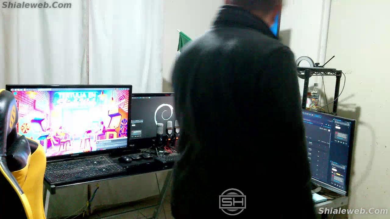 🔴 #Live : 💻🐧 Linux Night! Debian 13 & Arch Linux en la Oficina! 🔥💬 El ...