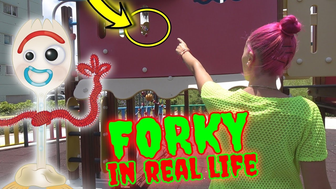 EL JUGUETE FORKY VIGILA a mi NOVIA | buzz lightyear de Story 4 IN REAL ...