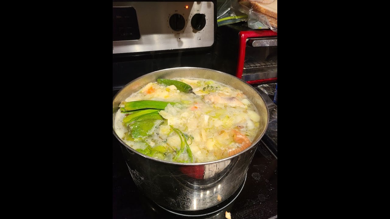 Hearty Chicken Stock - YouTube
