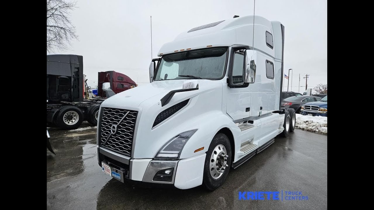 2019 VOLVO VNL64T-860 - WHITE | V902216U - YouTube