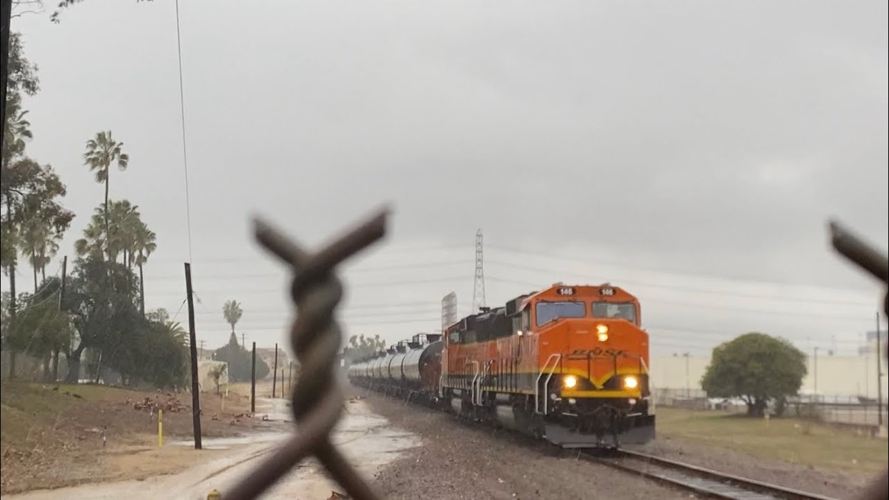 BNSF Freight Train at 182nd Street Railroad Crossing. - YouTube