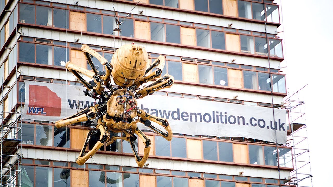 The Giant Mechanical Spider In The World - La Machine Liverpool - YouTube