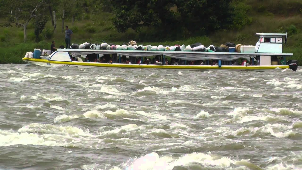 OVERLOADED BOAT ON ROUGH WATERS!!! LOOKING FOR TROUBLE!!! - YouTube