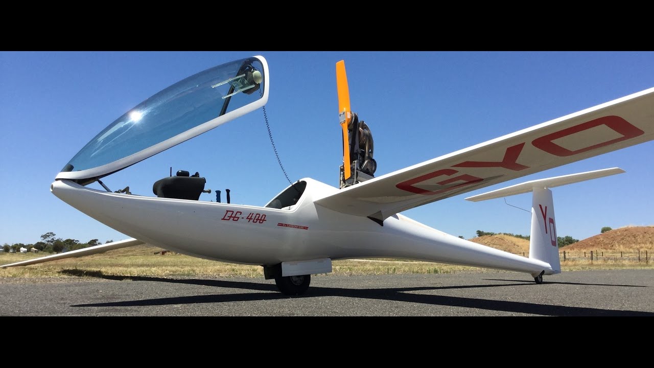 DG400m Motorglider - YouTube