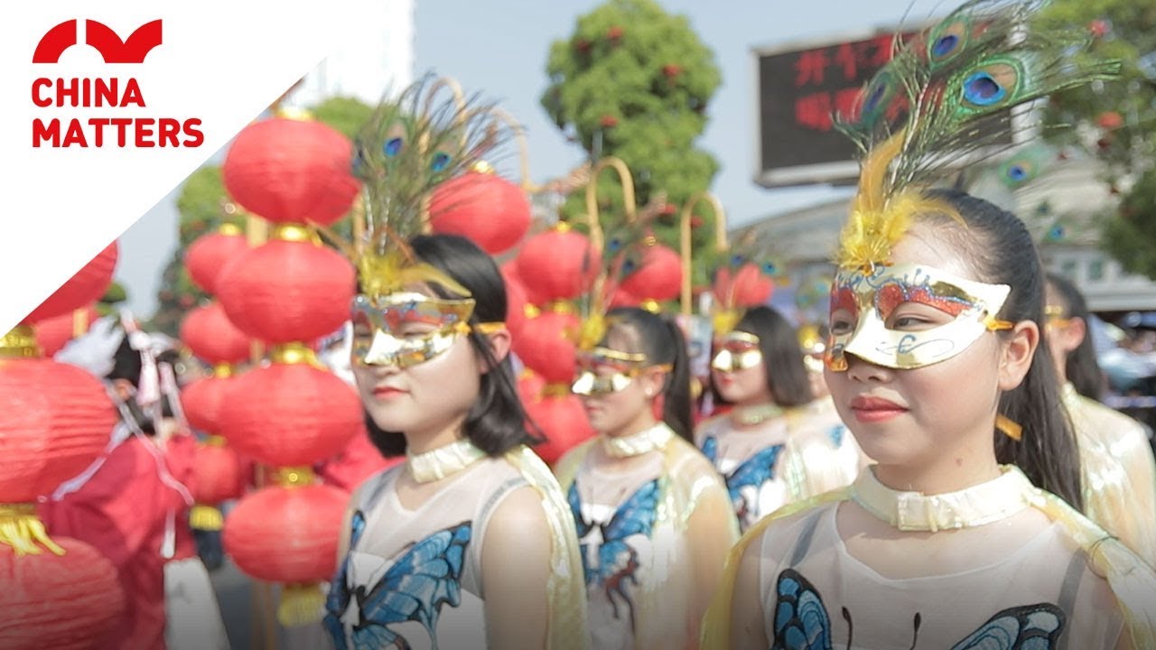 This Ghost Fair has been held for 30 years! - YouTube