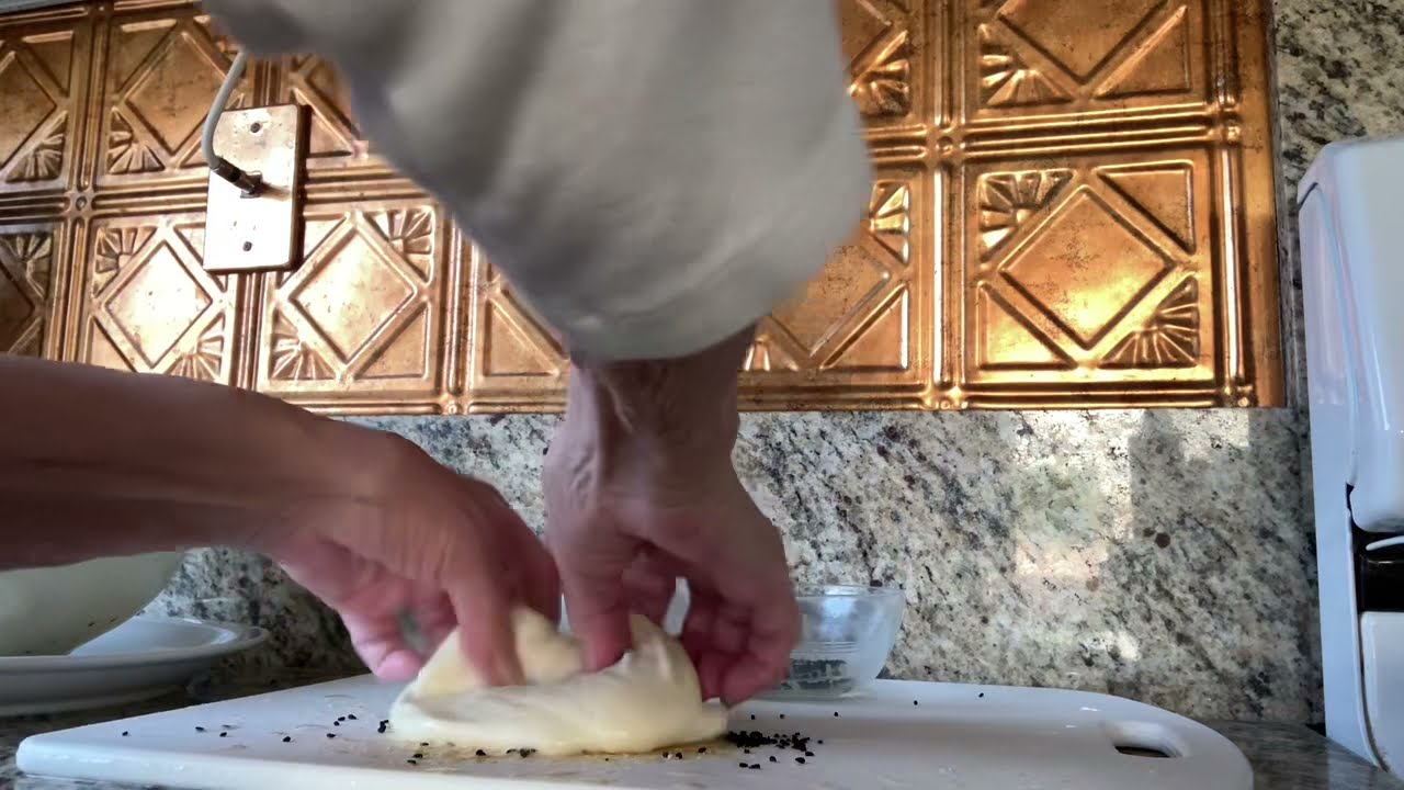 Making Jibneh Imsayechah, Syrian String Cheese (Demo #2) - YouTube