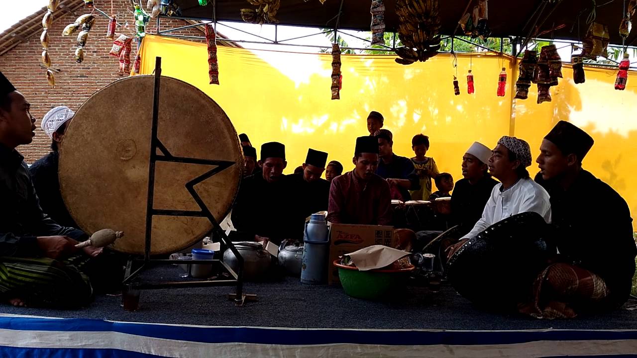 Kesenian Gembyung Cirebon2 - YouTube