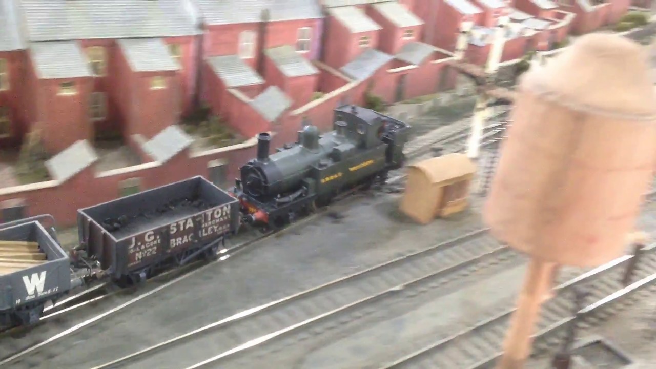 Hollpoll Revisits the GWR 1930 prototypical Layout-Model Railways 00 ...