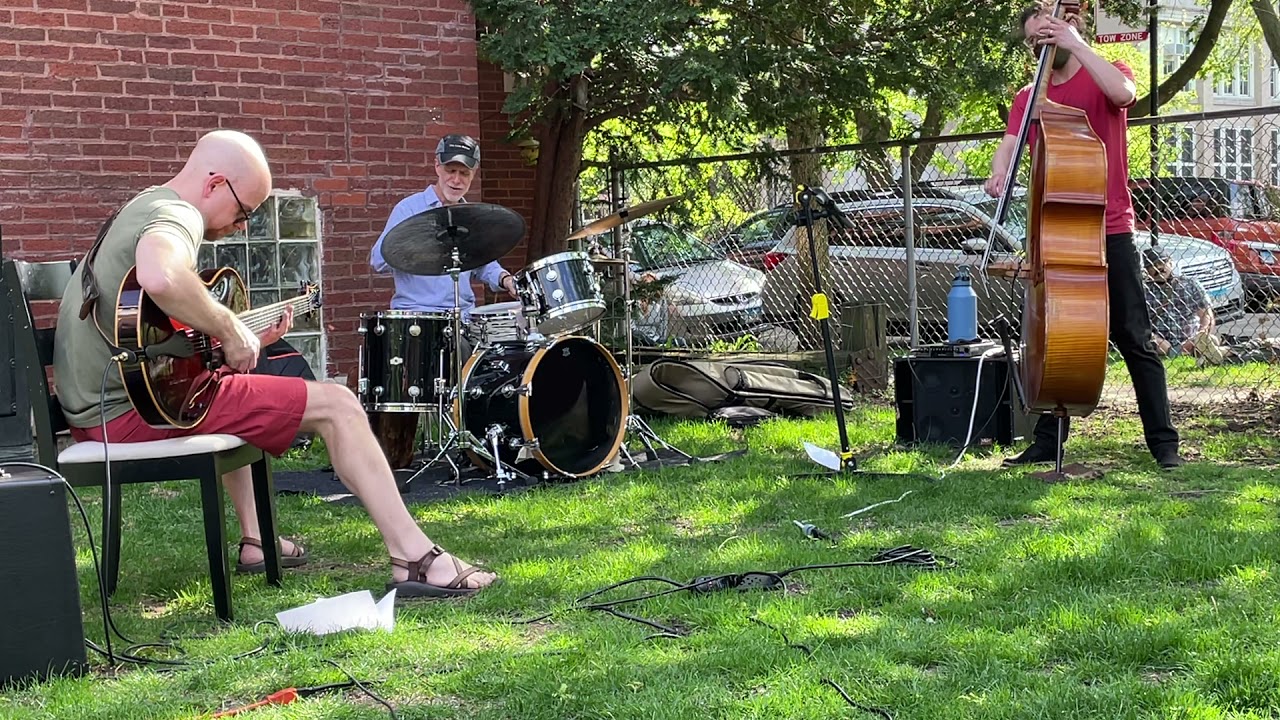 Steve Knight Trio - Can't Take My Eyes Off of You (Valli) - YouTube