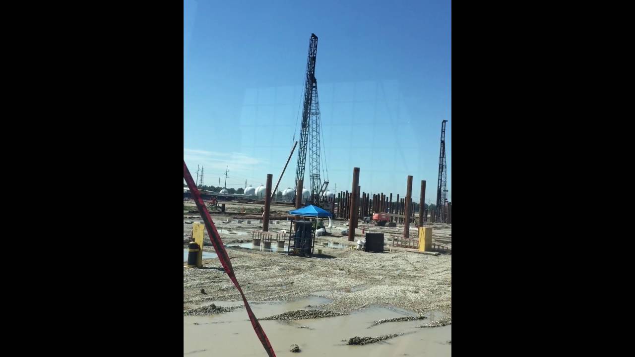 Pile Driver Belling Pile/smooth crane operator /pipe piles - YouTube