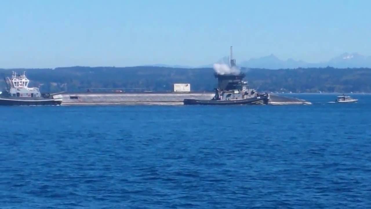 Submarine in the Puget Sound - YouTube