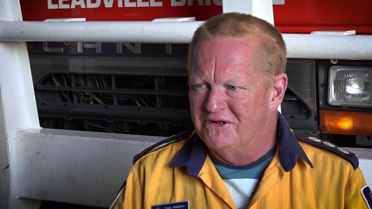 NSW Rural Fire Service - Sir Ivan Fire - Tony Waldron - YouTube